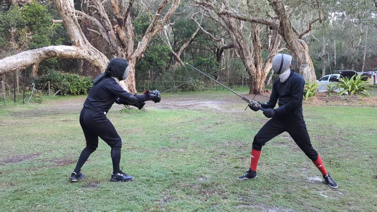 Longsword Master vs Rapier Master @wcraig4402 - YouTube