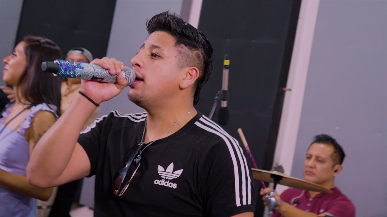 Mix Bybys (Live) (feat. Los Byby's)