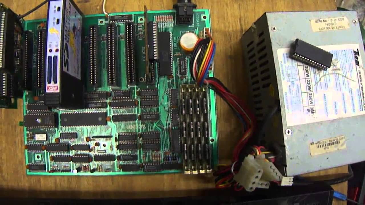ACE001 dando boot como MSX 2.0 e video color - YouTube