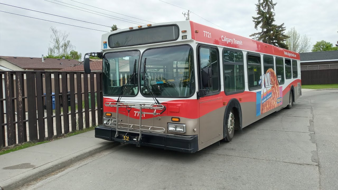 Calgary Transit 2001 New Flyer D40LF #7721 on Route 1 Bowness - YouTube
