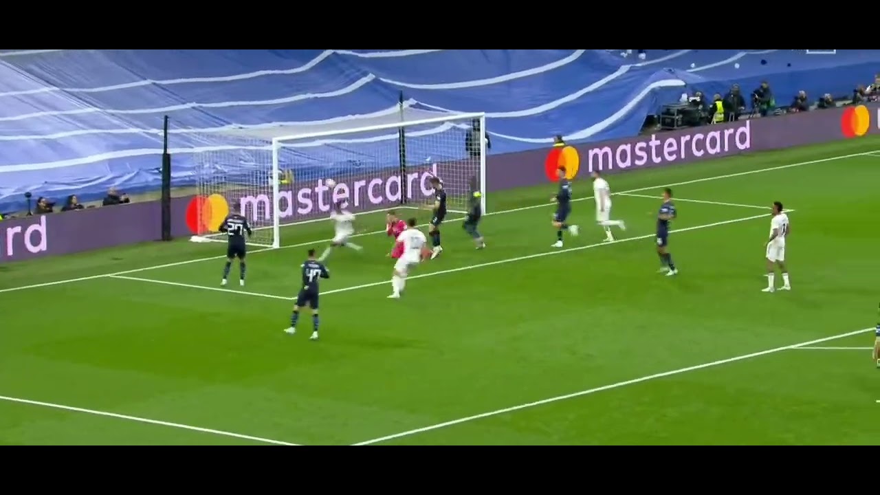 when Rodrygo gets subbed in for Kroos #shorts - YouTube