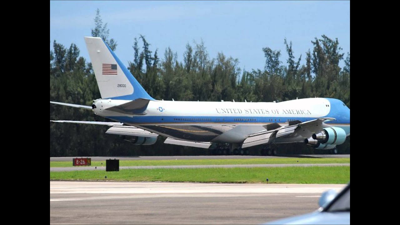 Air Force One visits Puerto Rico - YouTube