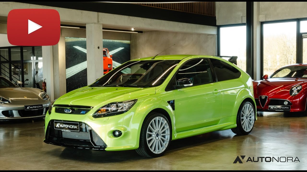 Ford Focus RS in Ultimate Green - YouTube
