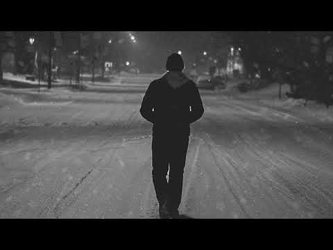 ELE PASSA ASSOBIANDO AS 03:03 DA MANHÃ - História Narrada | História para dormir