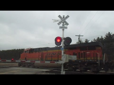 BNSF 7935 West Unit Train (3-24-2017) - YouTube