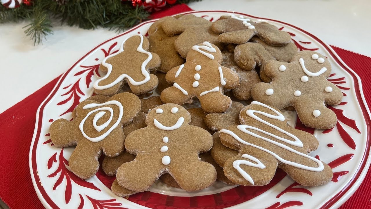 Classic Vegan and Oil-Free Gingerbread Cookie Recipe - Holiday Baking ...