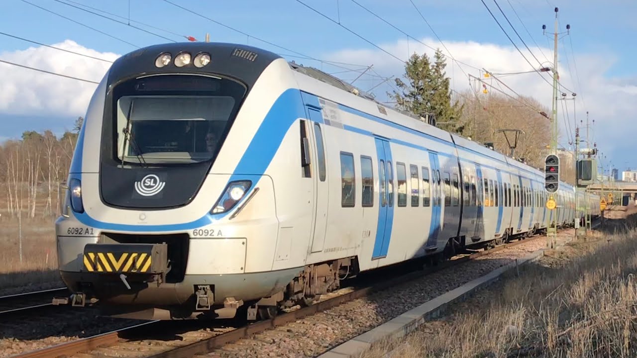 Tåg / Trains i Västra Stockholm | Mellan Spånga och Sundbyberg - YouTube