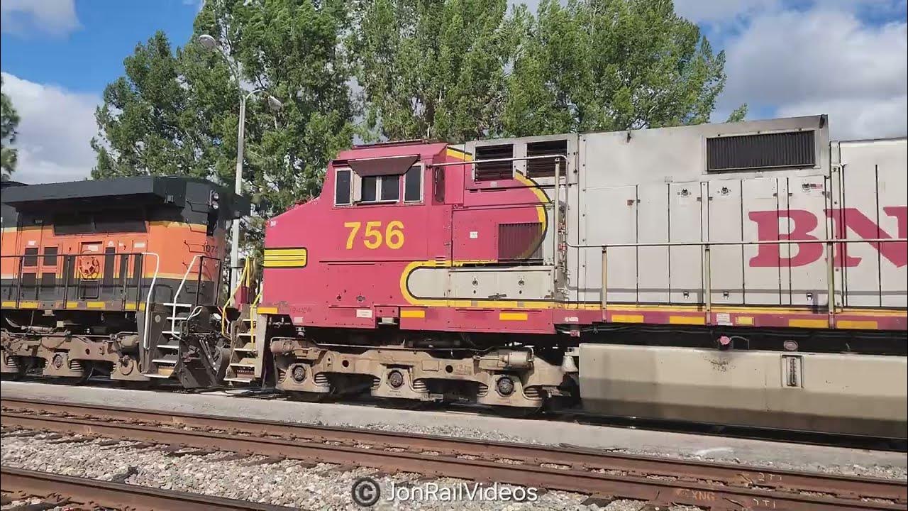 3/3/24 Pre: WB BNSF S/Q combo pass Los Nietos/SFS ft. BNSF 1073/BNSF 756 pair - YouTube