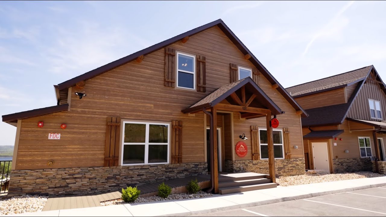Diamond on the Bluff Lodge - Video Tour - YouTube