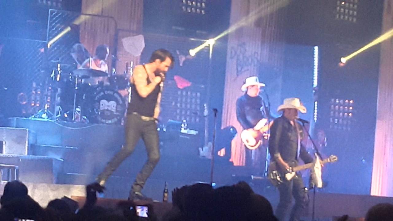 Boss Hoss - Dos Bros-Tour 2016 Wiener Stadthalle - YouTube