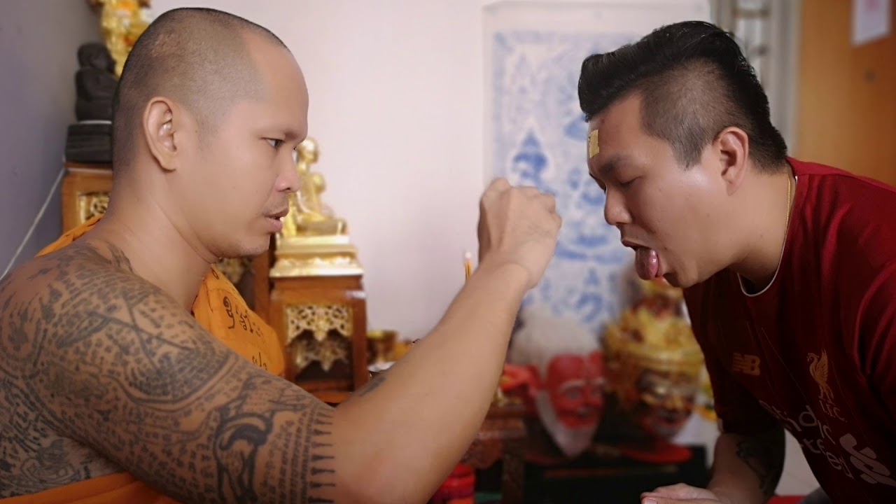 LP Khao Sakyant and Blessing Young Skillful Master - YouTube