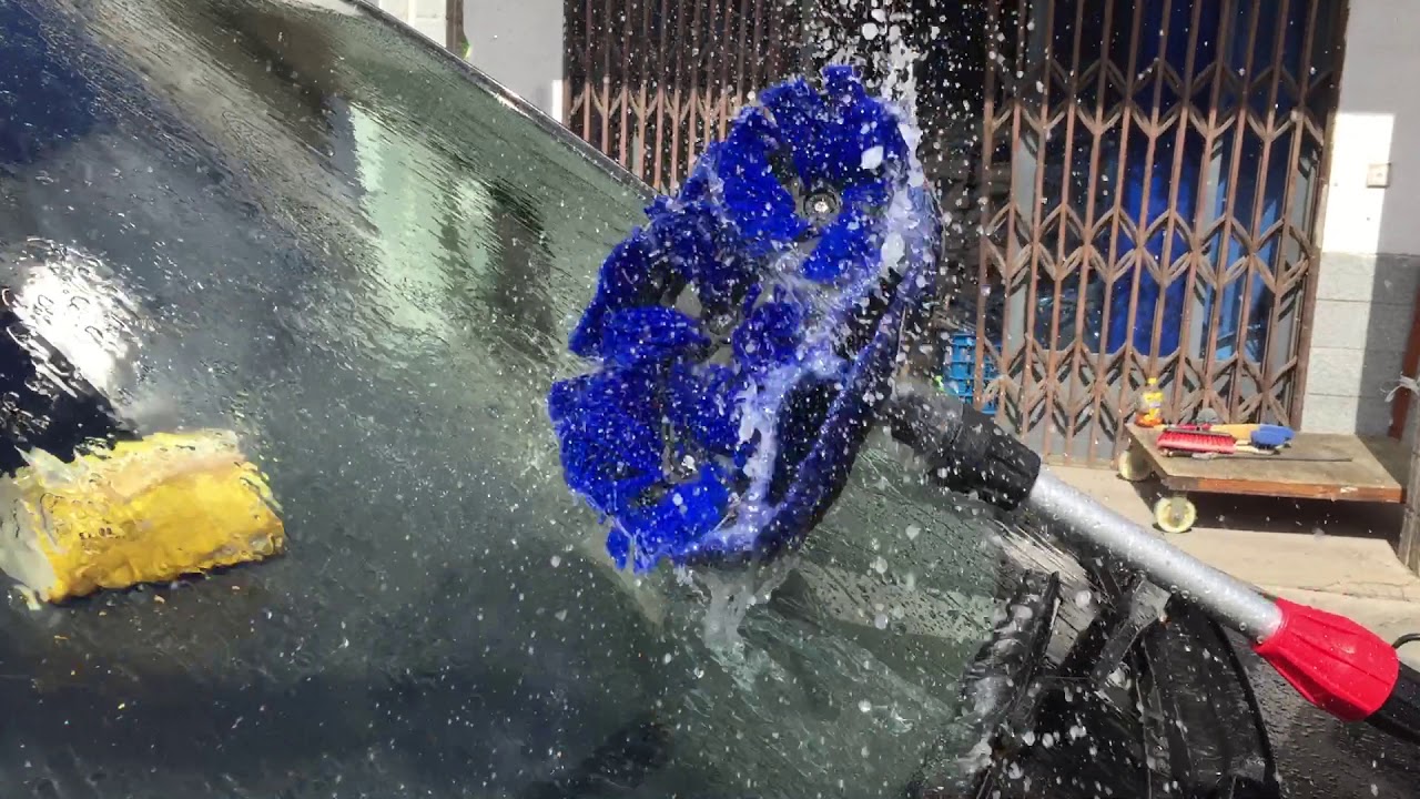 2020 New Item Rotating water fed brush for car cleaning - YouTube
