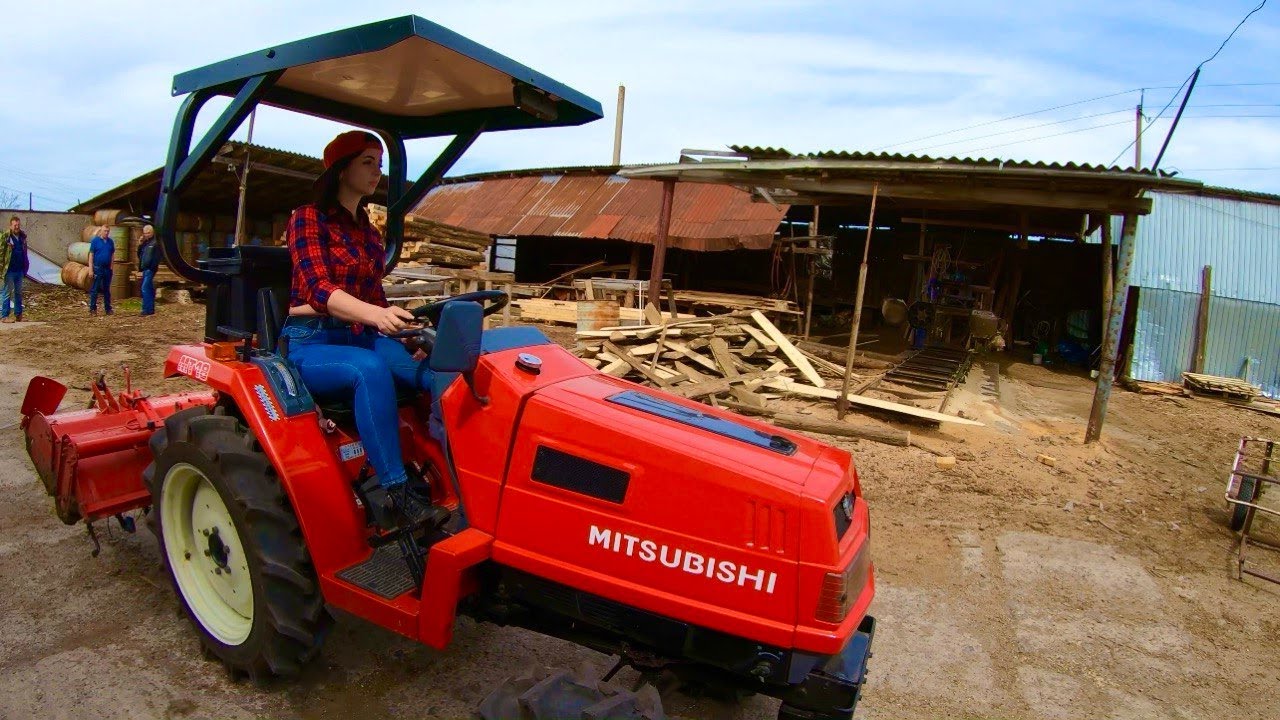 😍 Pretty working girl on the tractor: logging in the forest - YouTube