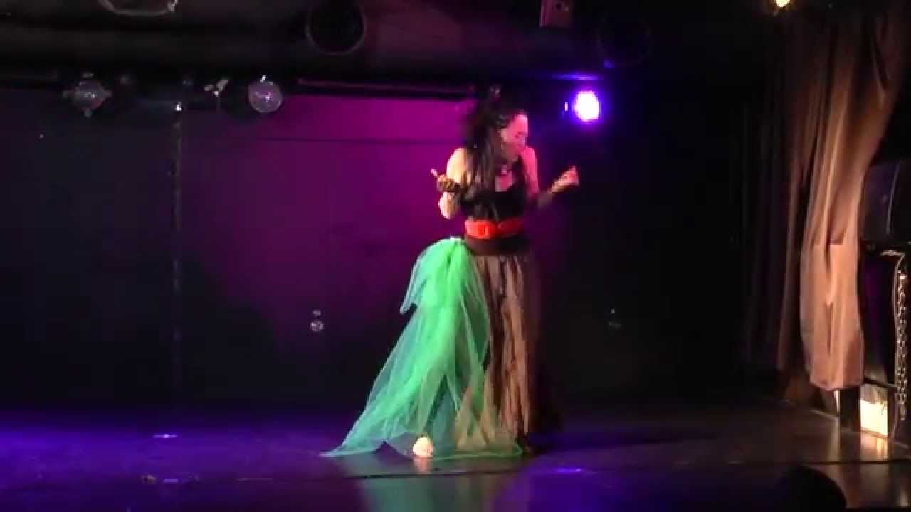 AKKO / HOT PANTS vol..35 DANCE SHOW - YouTube