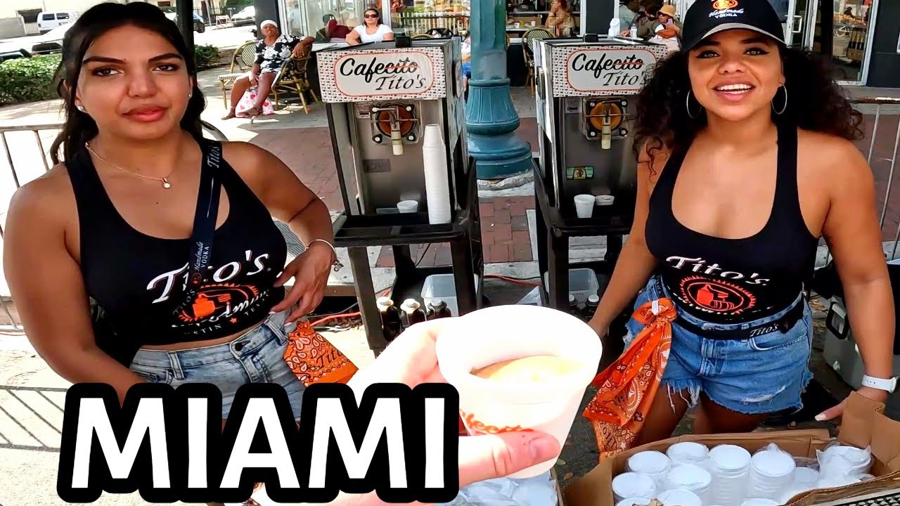 🇺🇸 15 BLOCK PARTY WITH LATINA GIRLS IN MIAMI - YouTube