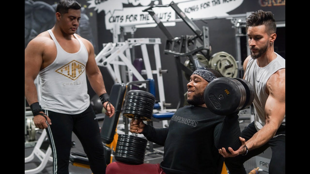 Training Delts At Pump Chasers Gym | #POGVibes - YouTube