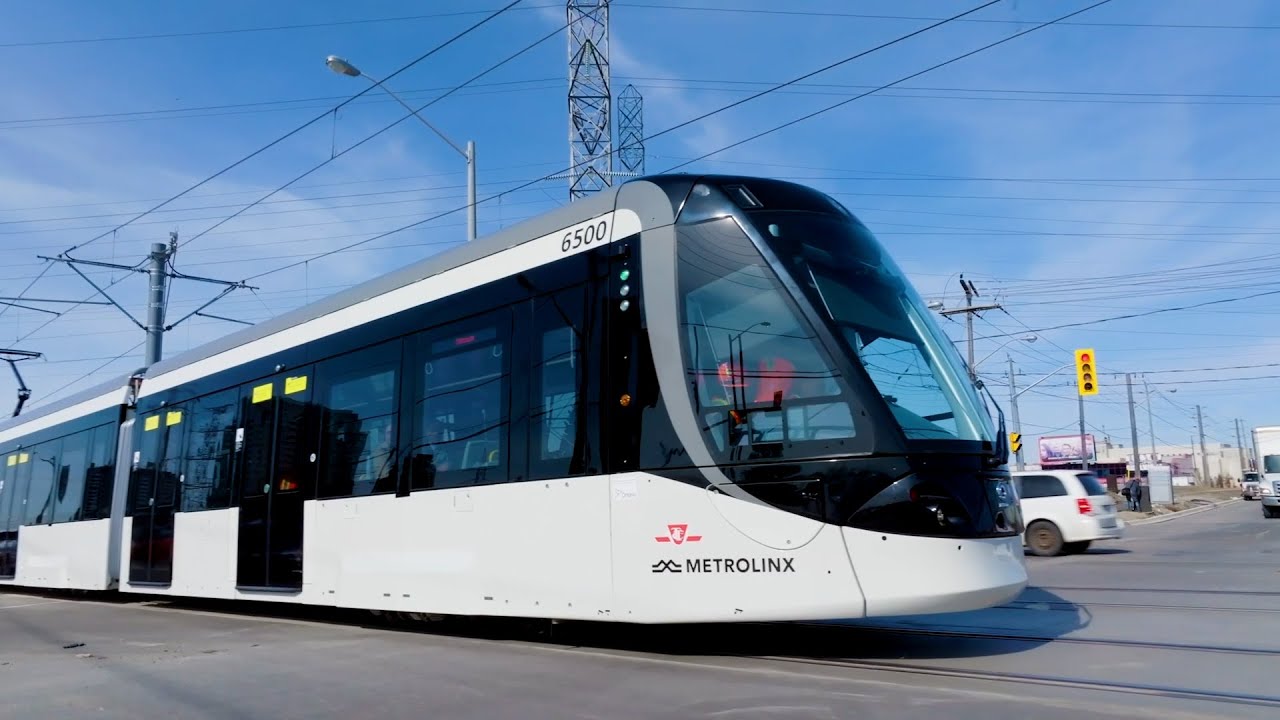 Traffic Signals vs. Transit Signals - YouTube