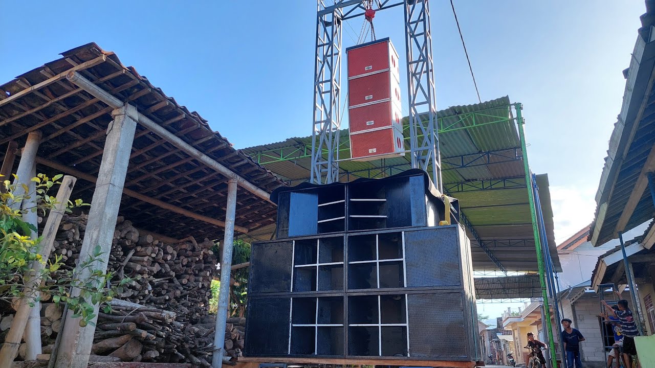 Tampil Meuning Dengan Rigging Barunya, Loading Sound System Rigging ...