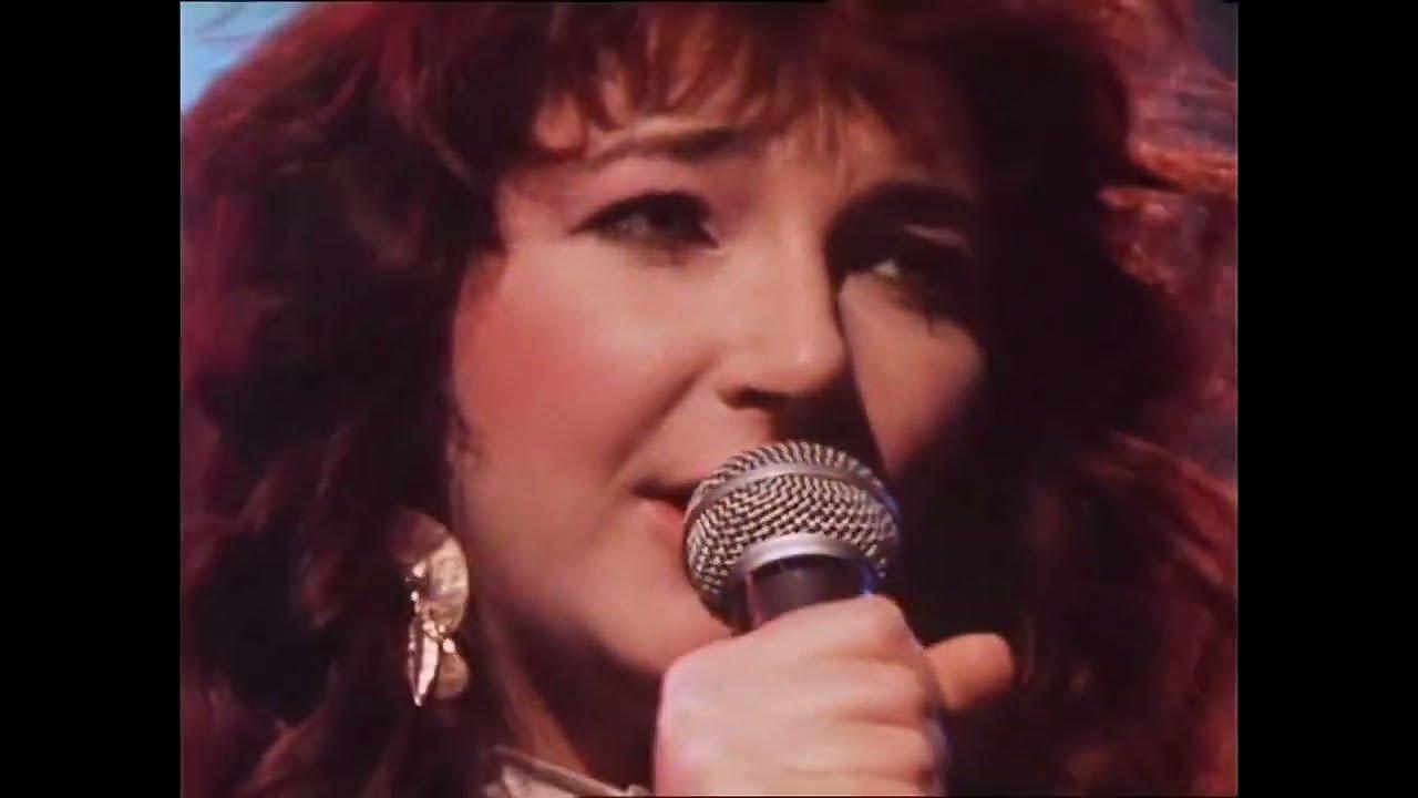 Remastered HD, 50fps | Kate Bush / David Gilmour "Running Up That Hill" Live - YouTube