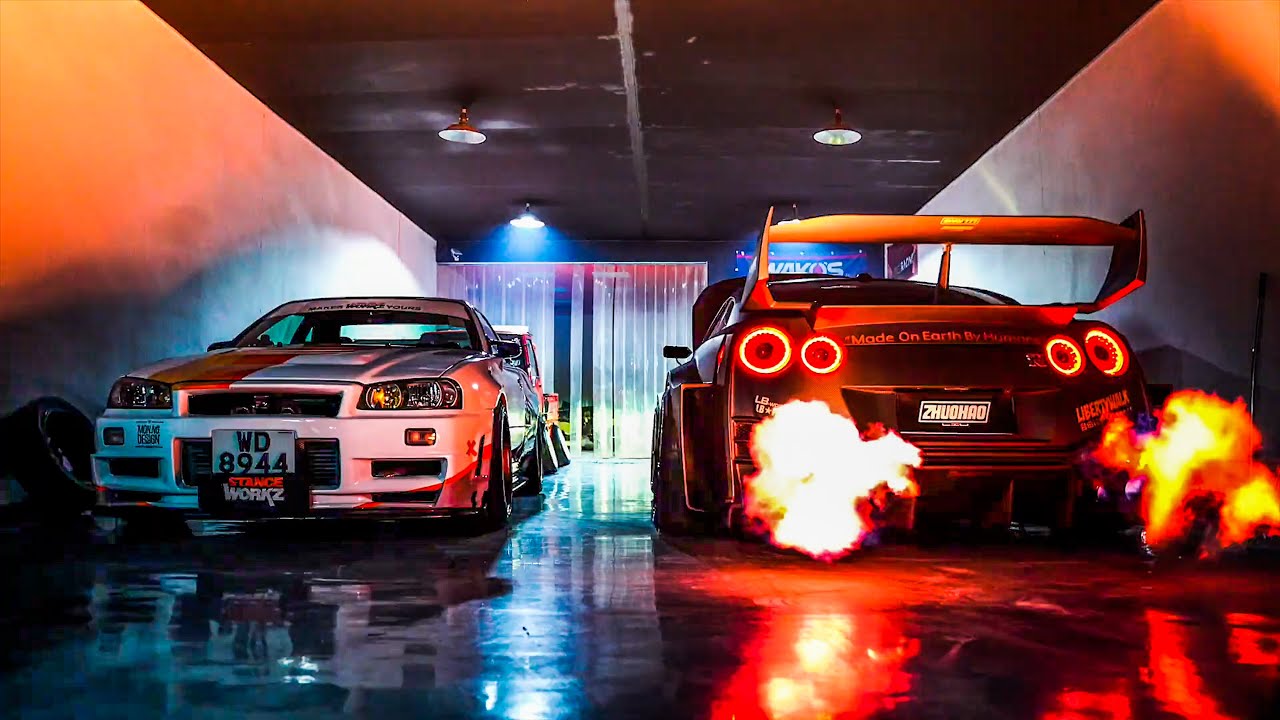 R34 GT-R vs R35 GT-R ARMYTRIX x LBWK LB-Silhouette WORKS GT 35GT-RR ...