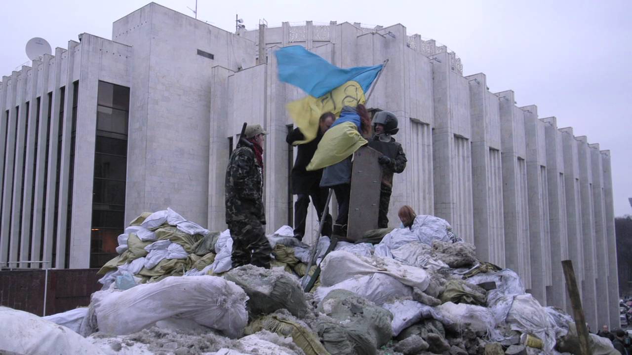 Piazza Majdan - Anna Maria Castelli, Paolo Bergamaschi e Simone ...