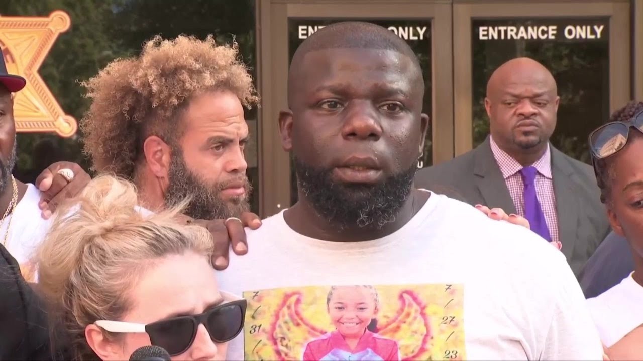 Attorney and family of Jenesis Dockery hold press conference outside ...