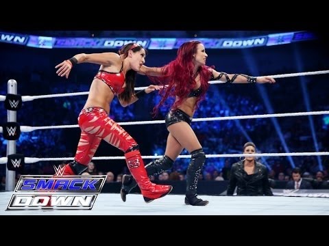 Nikki Bella & Brie Bella  vs. Naomi & Sasha Banks: SmackDown – 23 Juli 2015