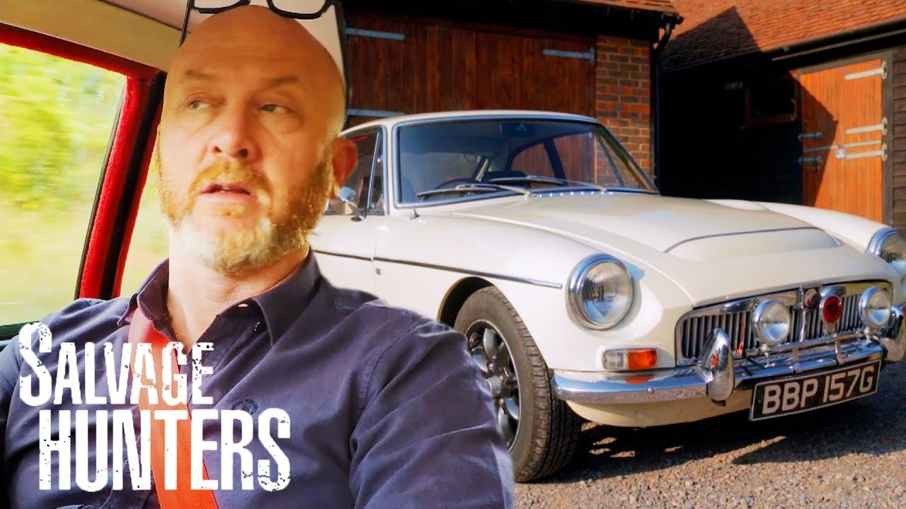 Drew & Paul Disagree On Plans For Classic MG MGC - YouTube