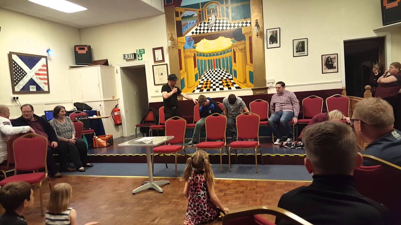 Magic Brian stage hypnosis. - YouTube