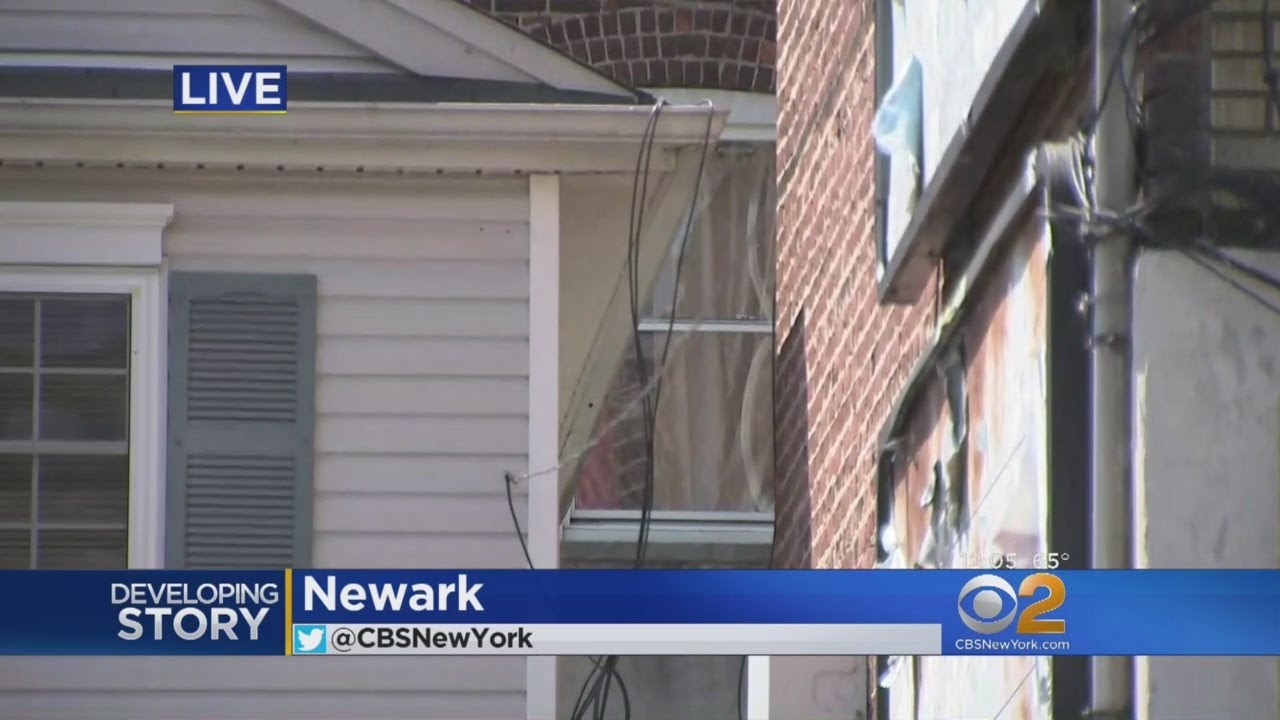 Child Falls Out Window, Dies - YouTube