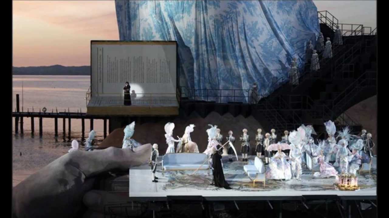 OPERA IN WATER - YouTube