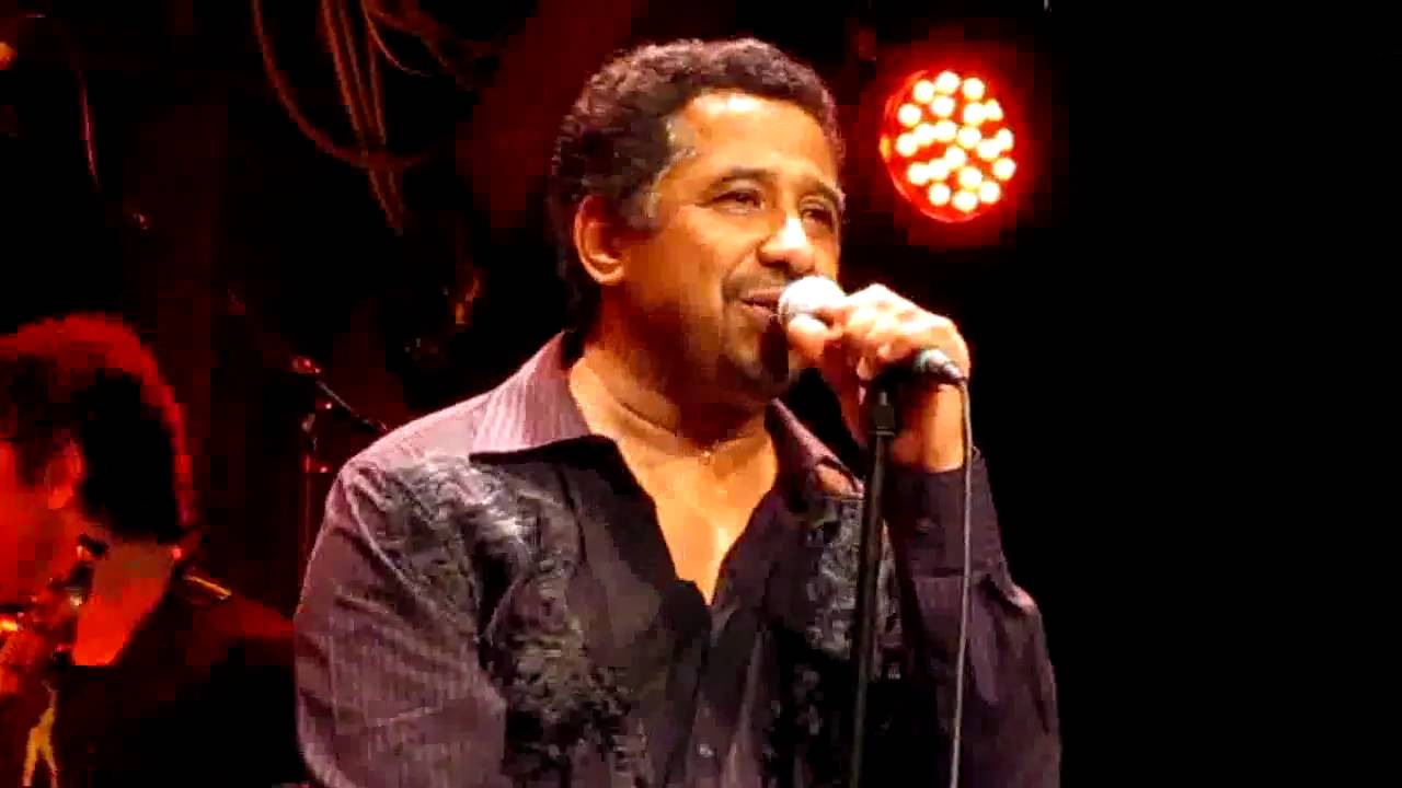 Khaled sings Live in Hamburg - YouTube