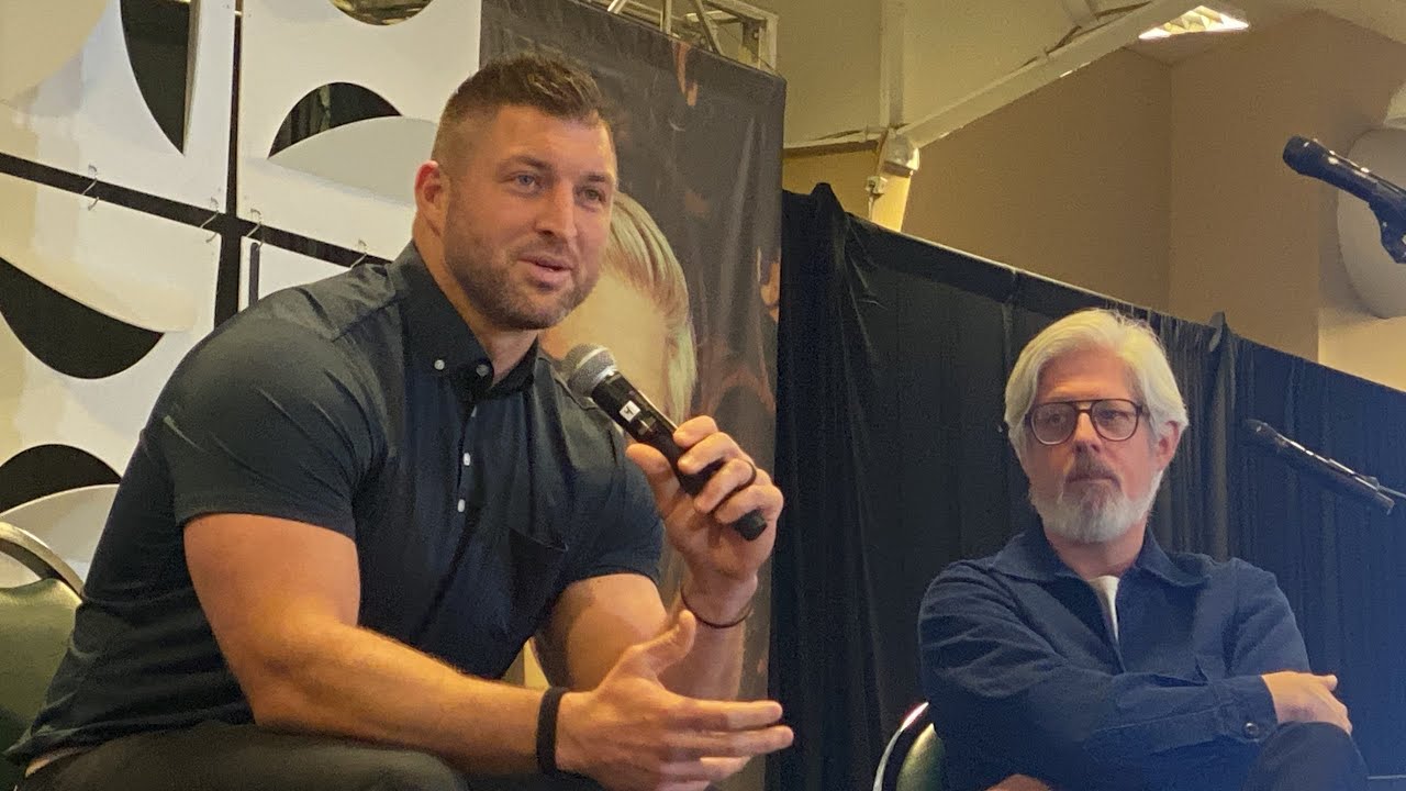 Tim Tebow at Covering the World in Christ seminar, West Bend, WI - YouTube