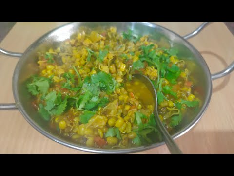 Hari Moong Dal | Sprouts Dal | Hari moong Chilka Dal | Recipe By Punita Ki Rasoi
