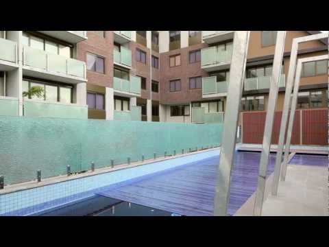 Remco | Swimroll automatic pool covers - YouTube