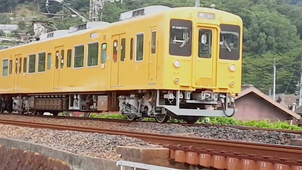 JRW Passenger Train№5720M EMU Series105 JR西日本 旅客列車5720M 105系 - YouTube