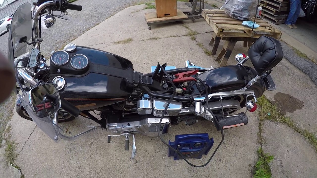 Walkaround & Startup of our 93 Harley Dyna Low Rider - YouTube