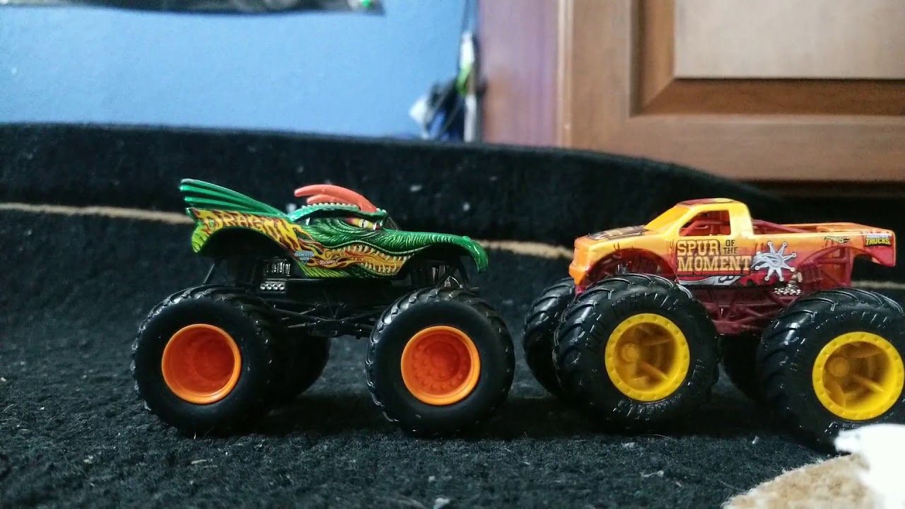 Monster Jam Sign-Up Series #73 Half Ramp Edition Field of Trucks! - YouTube