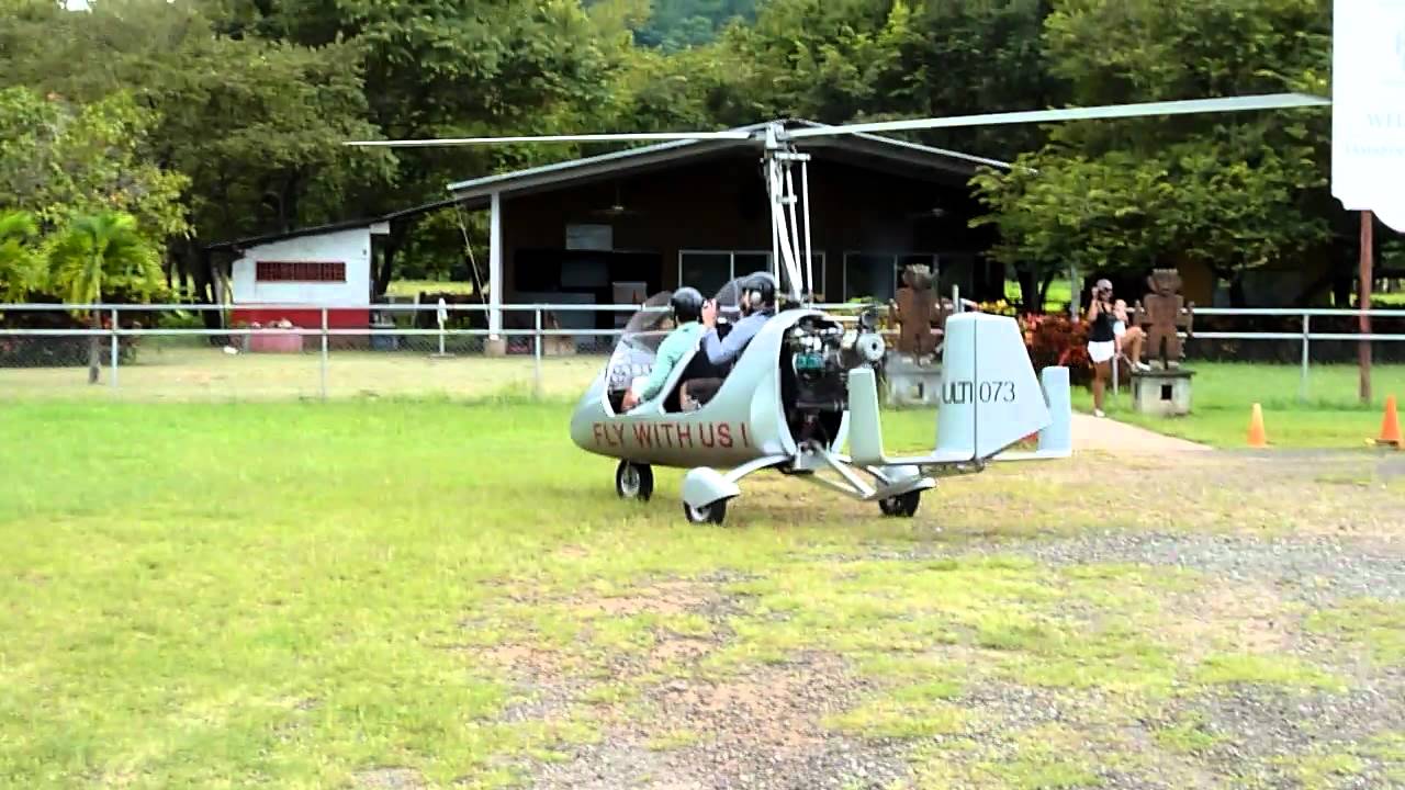 Gyrocopter Landing Costa Rica - YouTube