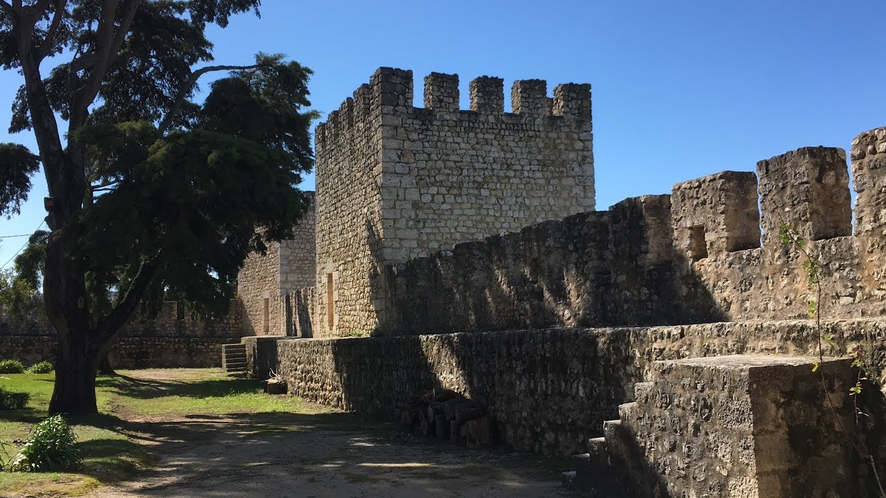 O Castelo de Torres Novas - YouTube