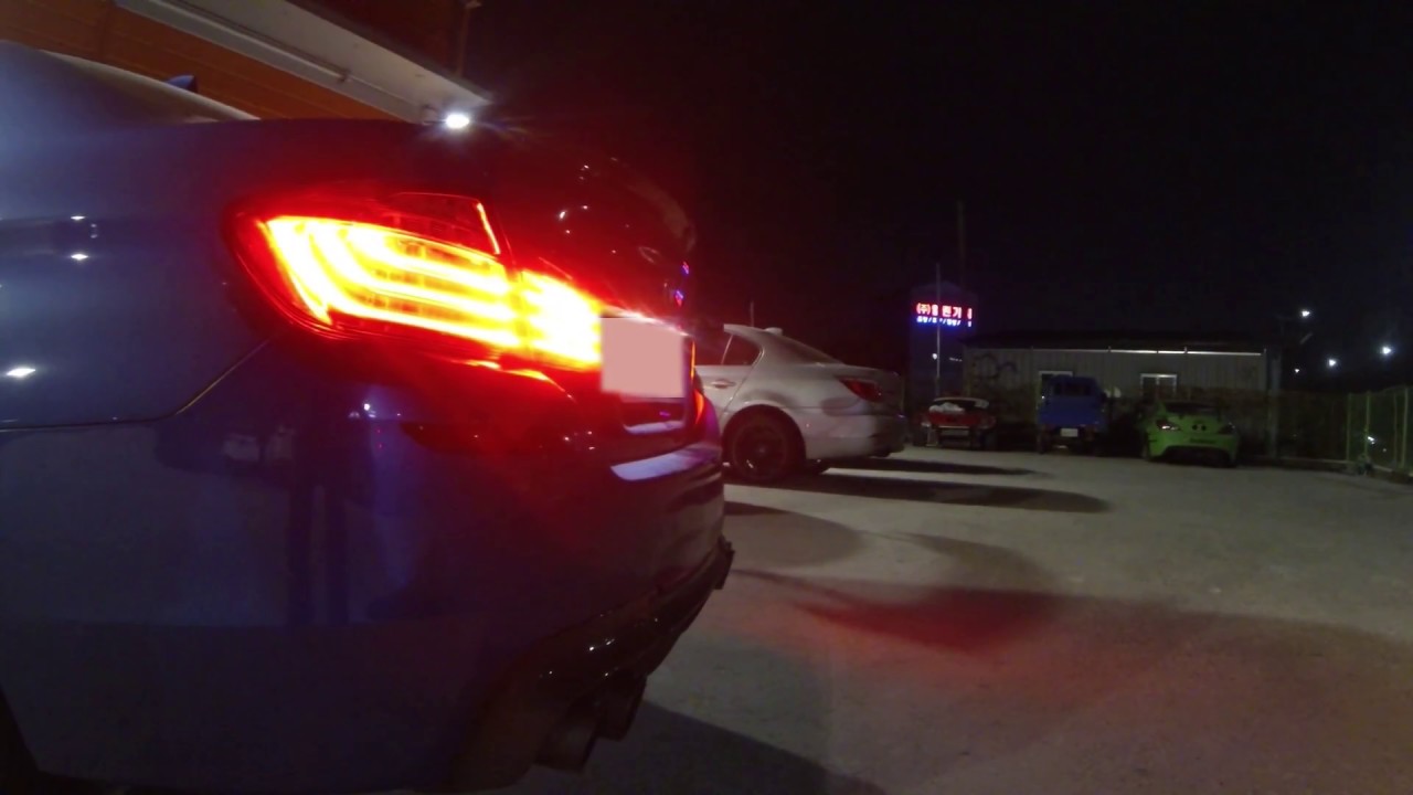 BMW M5 BackFire tune_Lozic - YouTube