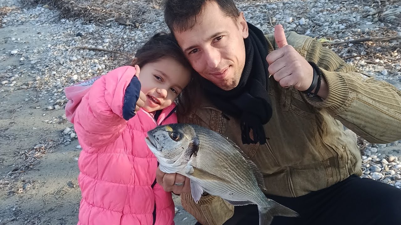 Ψάρεμα Τσιπουρακλας με τήν κόρη μου και ο τρόπος δολωσης της γαρίδας 🍤 ...