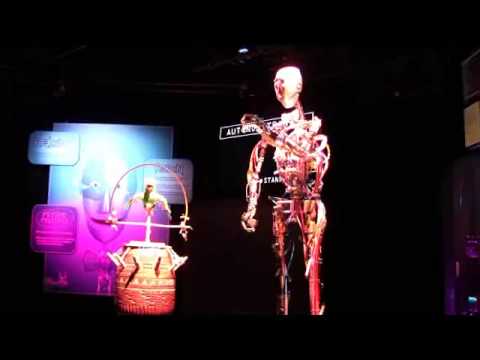 Otto the Automatronic Robot from the D23 Expo - YouTube
