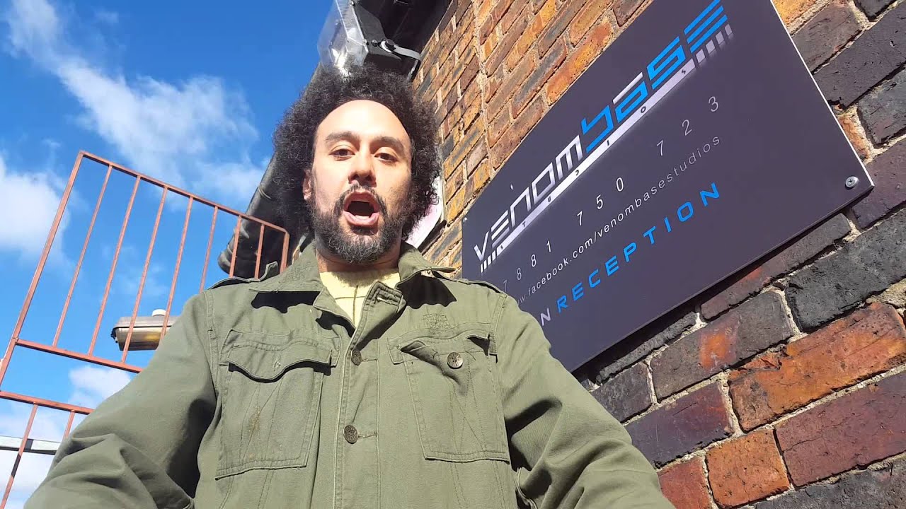 Freestyle Rap Outside Venombase Studios - YouTube