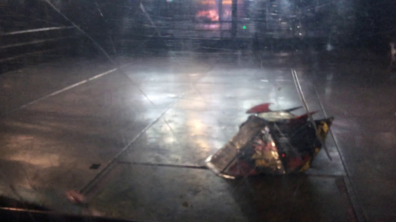 Extreme Robots Bolton 2019: Eruption Vs Ripper - YouTube