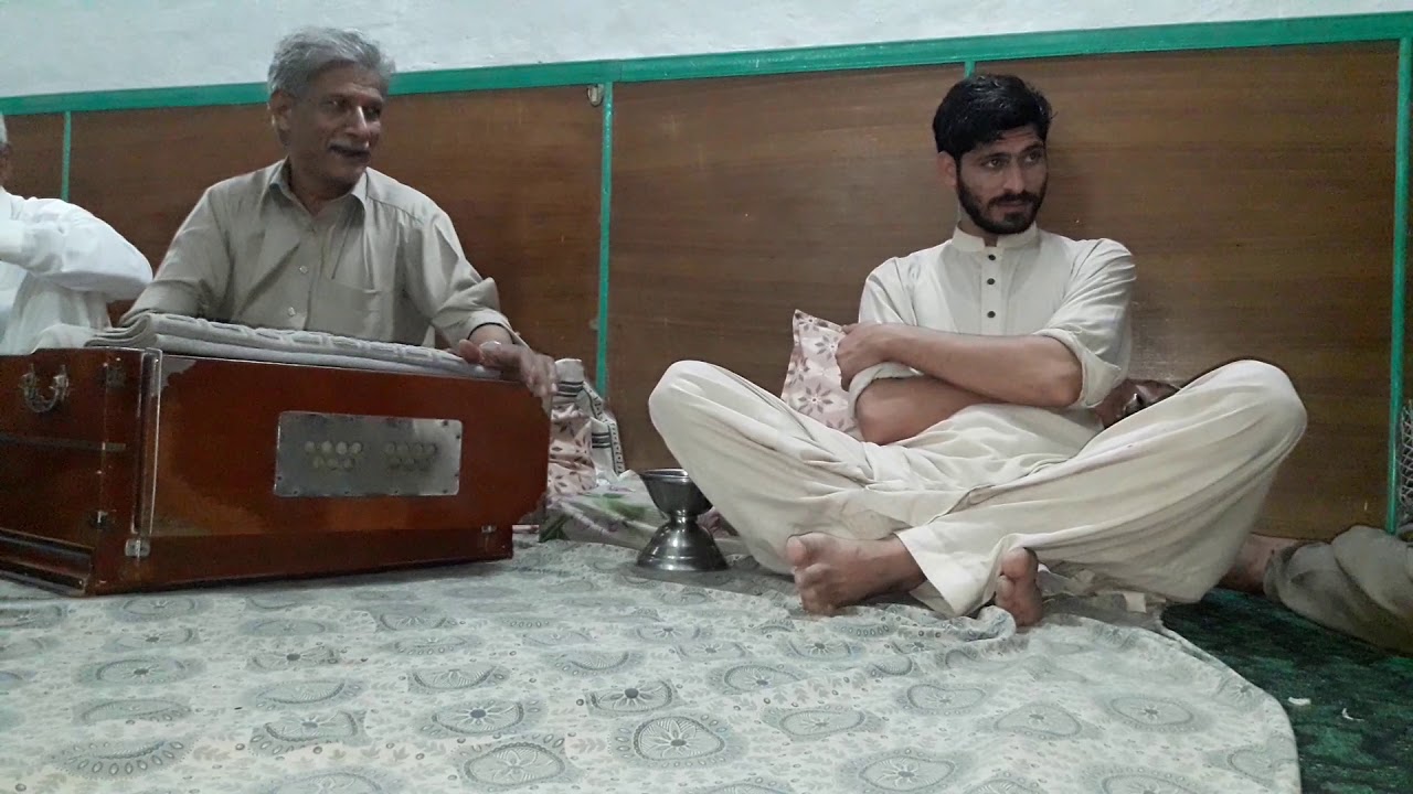 Babloo jii and his father singing a ghazal - YouTube