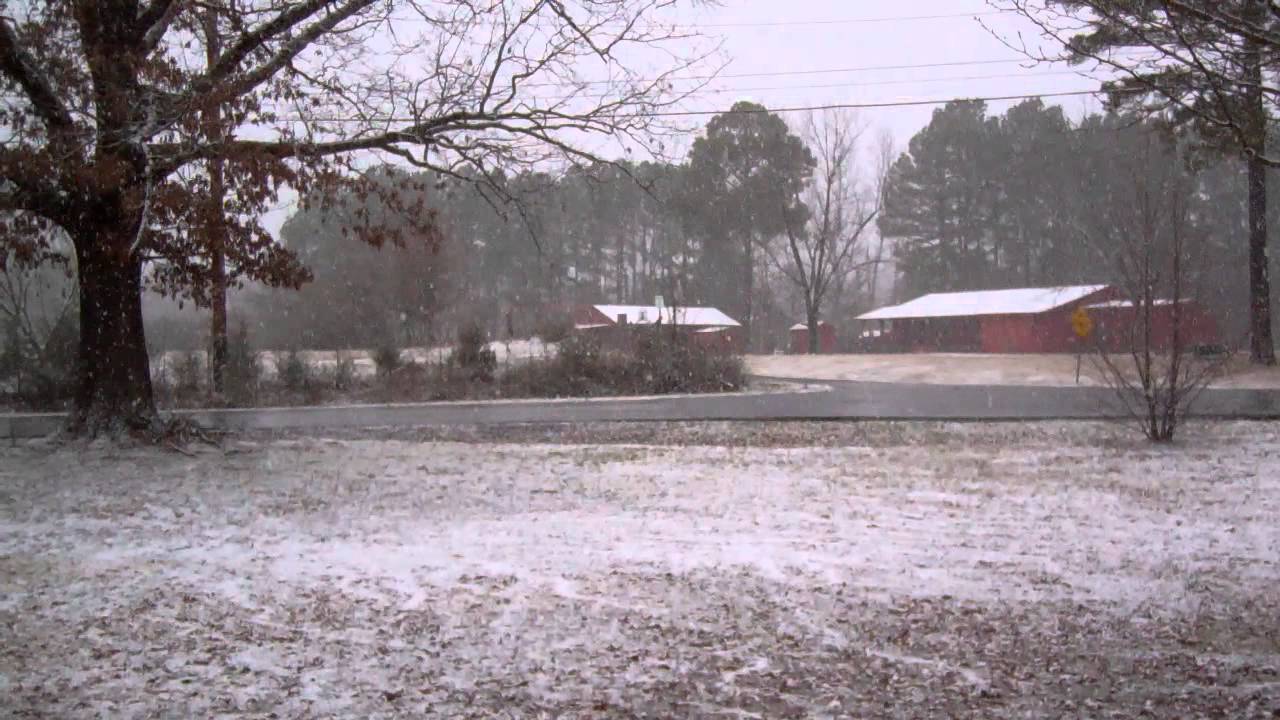 Heavy Snow In Conway - YouTube