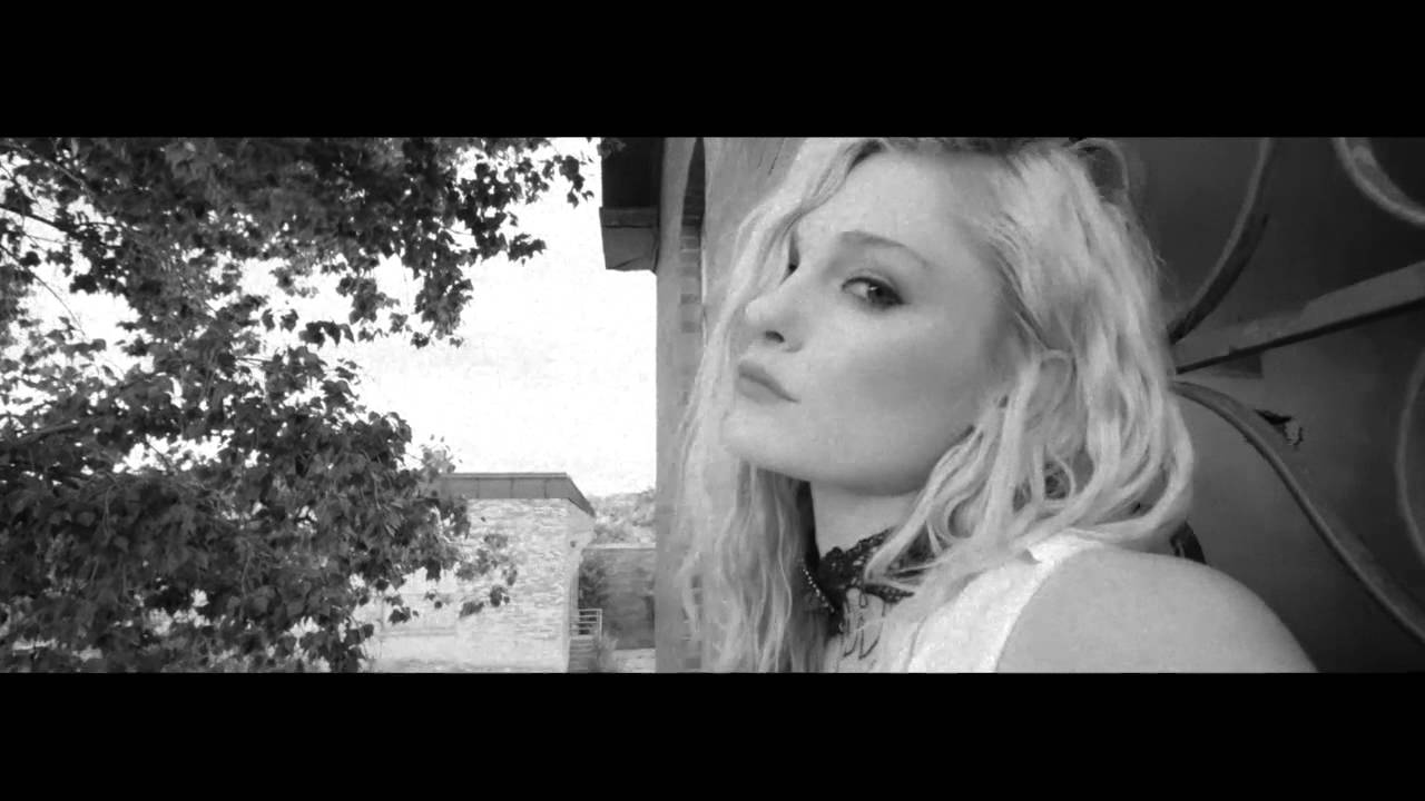 Summer Raine Behind The Scenes - YouTube