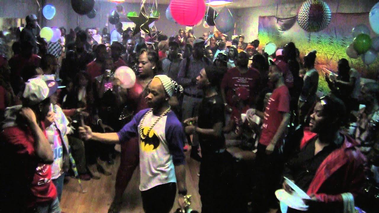COMMENTATOR @ KHAOTIC CONFUSION TRAPPED BALL 2013 - YouTube