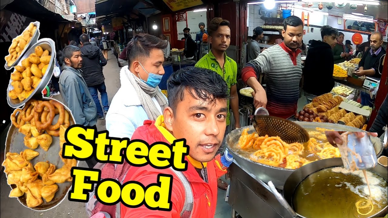 Amazing Nepali and Indian street food in Darjeeling | samosa | sel roti ...